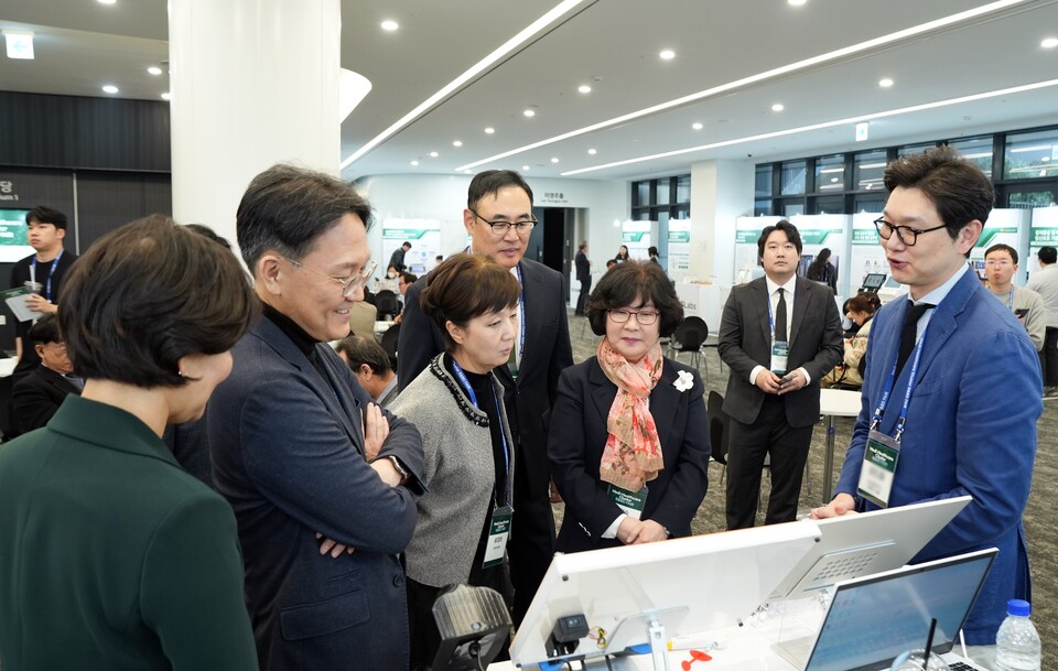 이화의료원, ‘메디헬스케어 클러스터 R&BD FAIR’ 성황리 개최